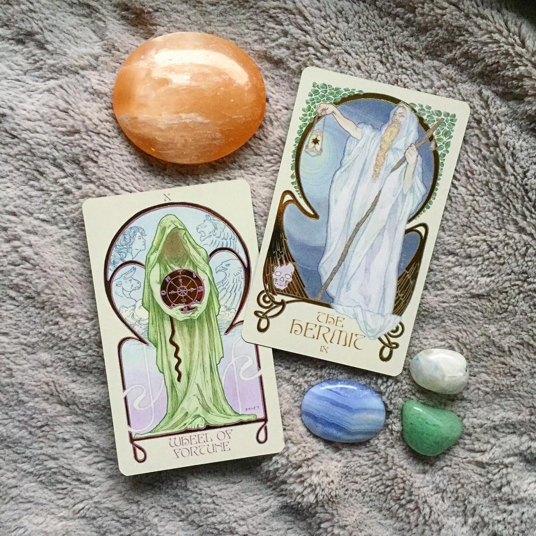 Bộ Bài Ethereal Visions - Illuminated Tarot: Mạ Vàng Chi Tiết Bề Mặt